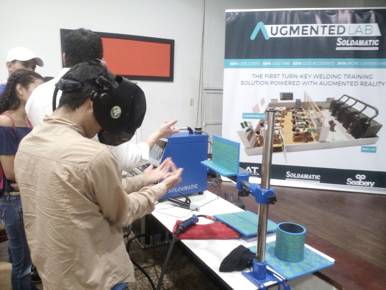 Augmented Reality focuses the welding transfer in Colombia Augmented Reality focuses the welding transfer in Colombia